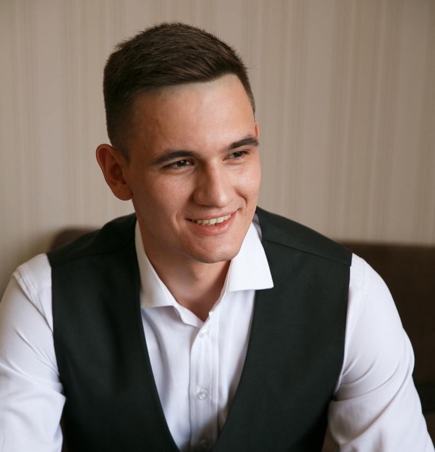 Senior UX/UI Designer